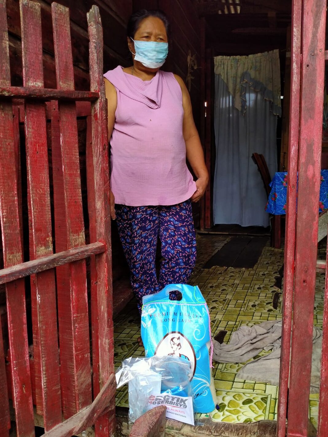 Bugas, Face Masks Sanan Face Shields Para Sa Mga Indigent Na Pamilya ...