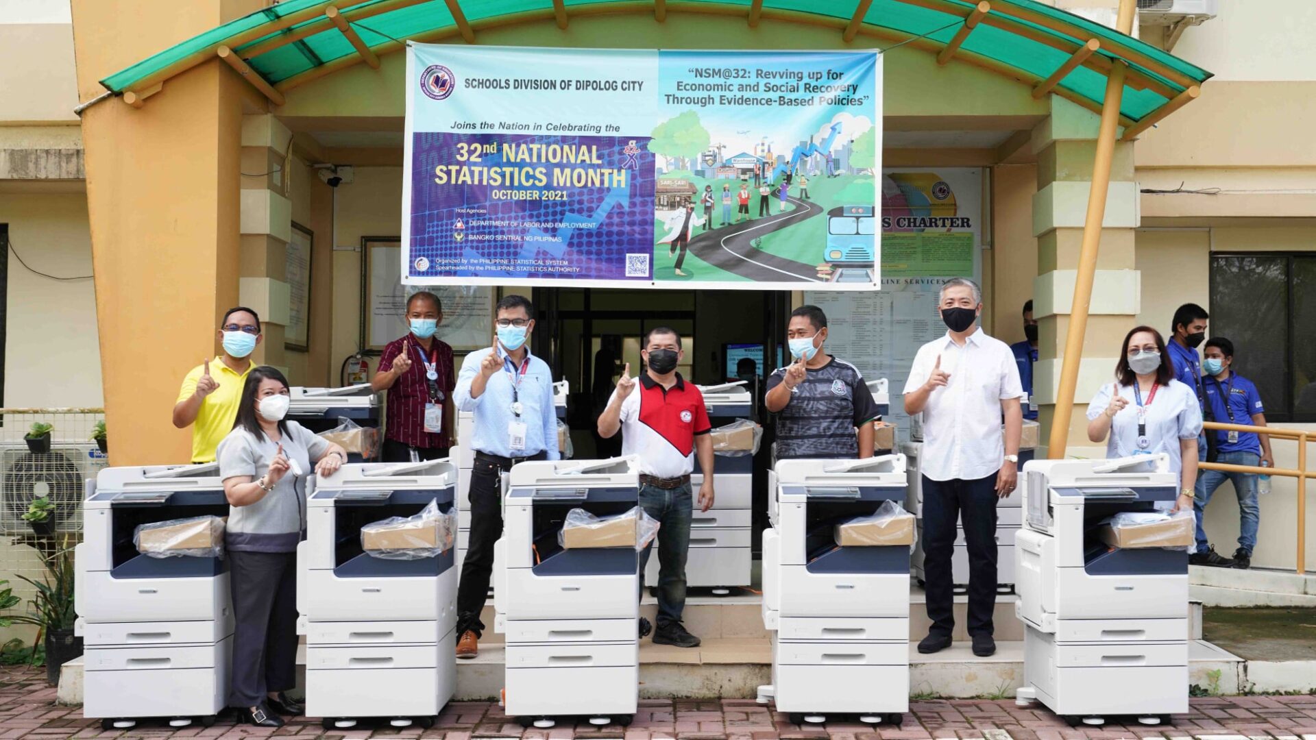 Dipolog Midonar Og 10 Ka Units Nga Photocopier Machine Sa DepEd - Radio ...