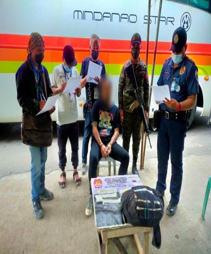 Davao: Lalaki sa Sirawan Toril Checkpoint nakitaan ng droga na ...