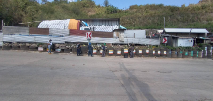 Baguio: Pabebenta ng Chicken dungs sa Brgy. Shilan, La Trinidad ...