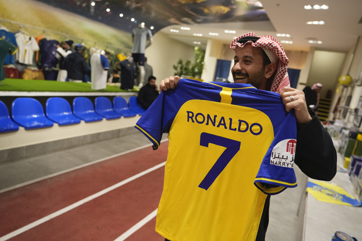 Ronaldo’s Saudi move tipped to increase eyes on Asian soccer - Radio ...