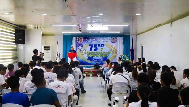 Surigao: 101 ka mga estudyante sa LTPC, naka graduate na - Radio ...