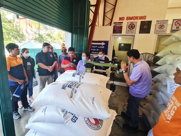 Bacolod: Rice for Kanlaon evacuees distributed to LGUs - Radio ...