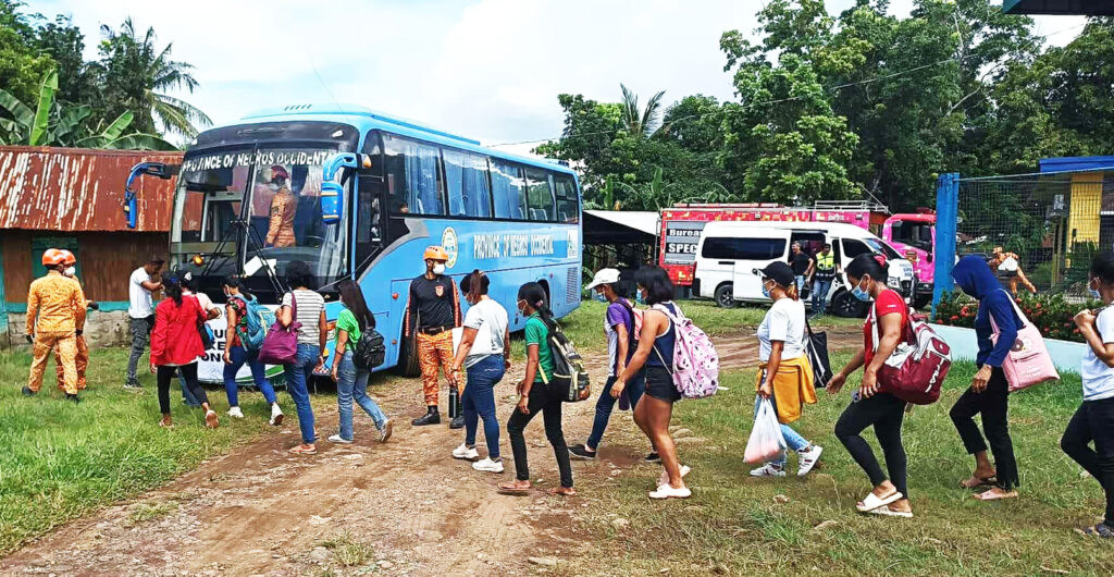 Bacolod: ‘Bakwit Card’ to be issued to those affected by Kanlaon ...